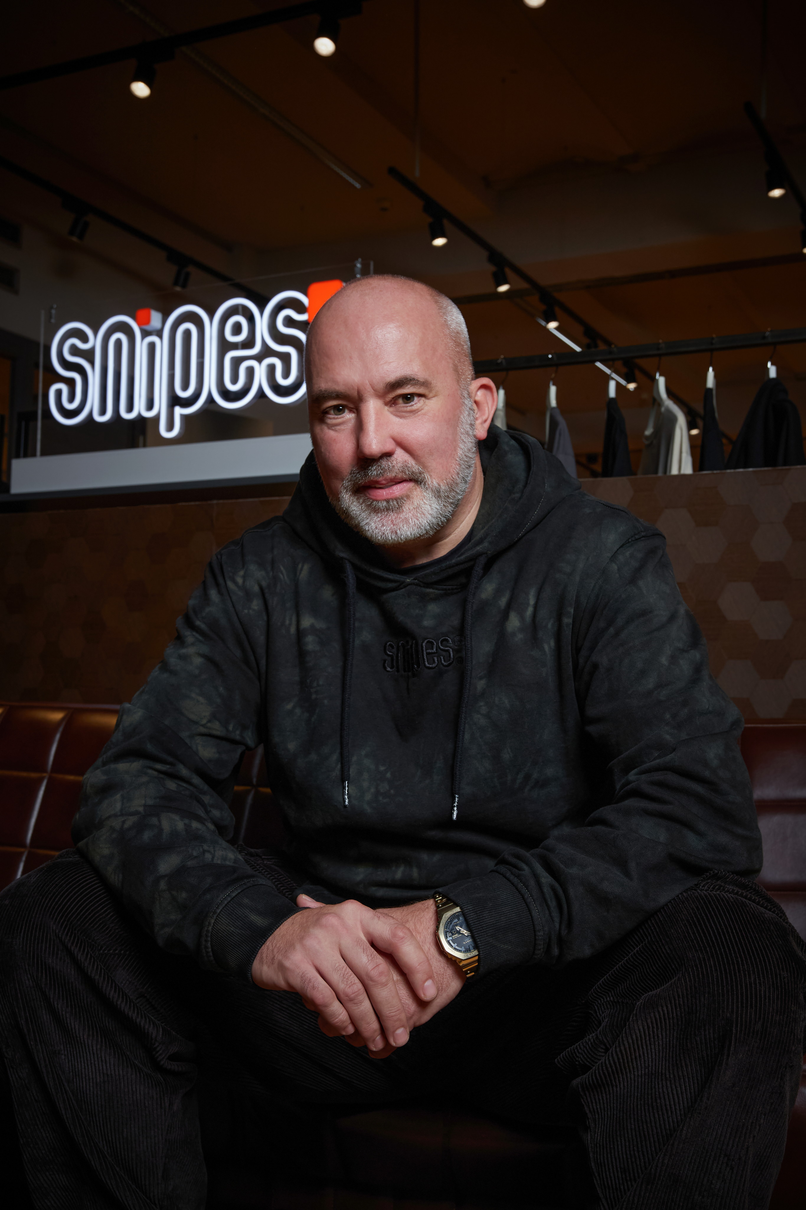 News: Snipes-Gründer Sven Voth kündigt Abschied an - Forbes